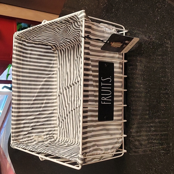 Rae Dunn | Kitchen | Rae Dunn Wire Fruit Basket | Poshmark
